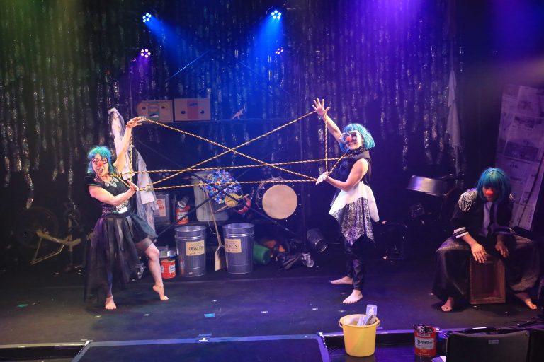 JUNK ART CIRCUS 演目 | アクロバットダンスカンパニー「G-Rockets」